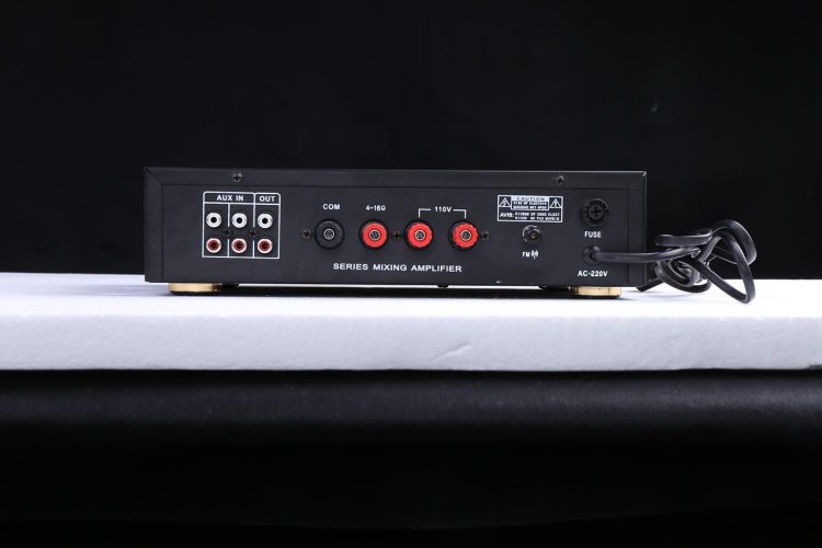Integrated Amplifier - Glopedia